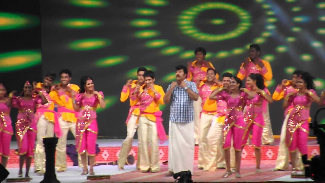 Mammukkaa Dance in AMMA stage show... - YouTube