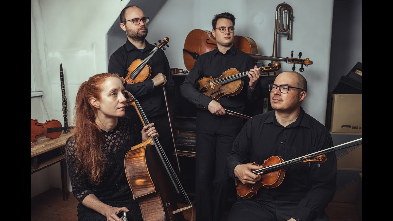 CROSS-(STR)INGS THAT`S NEW by Modern String Quartett - YouTube