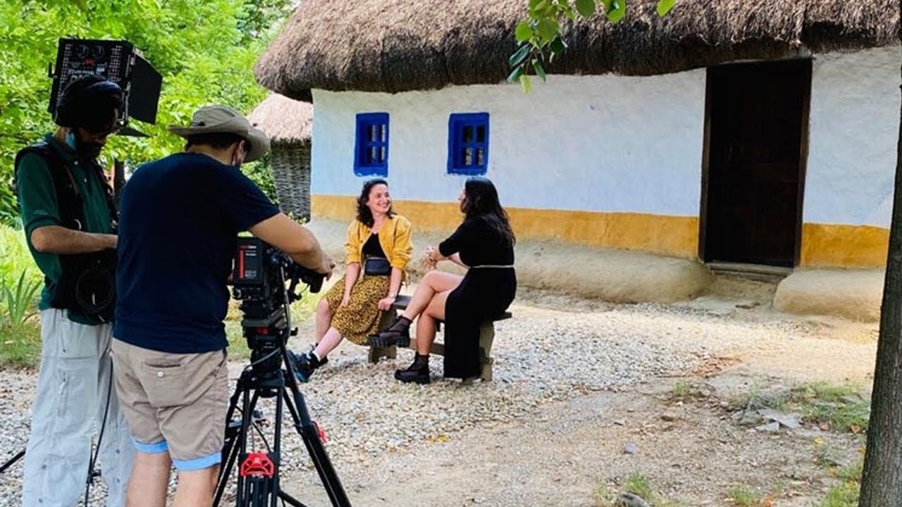 #creativ: portret Corina Moise, actriță (@TVR1) - YouTube