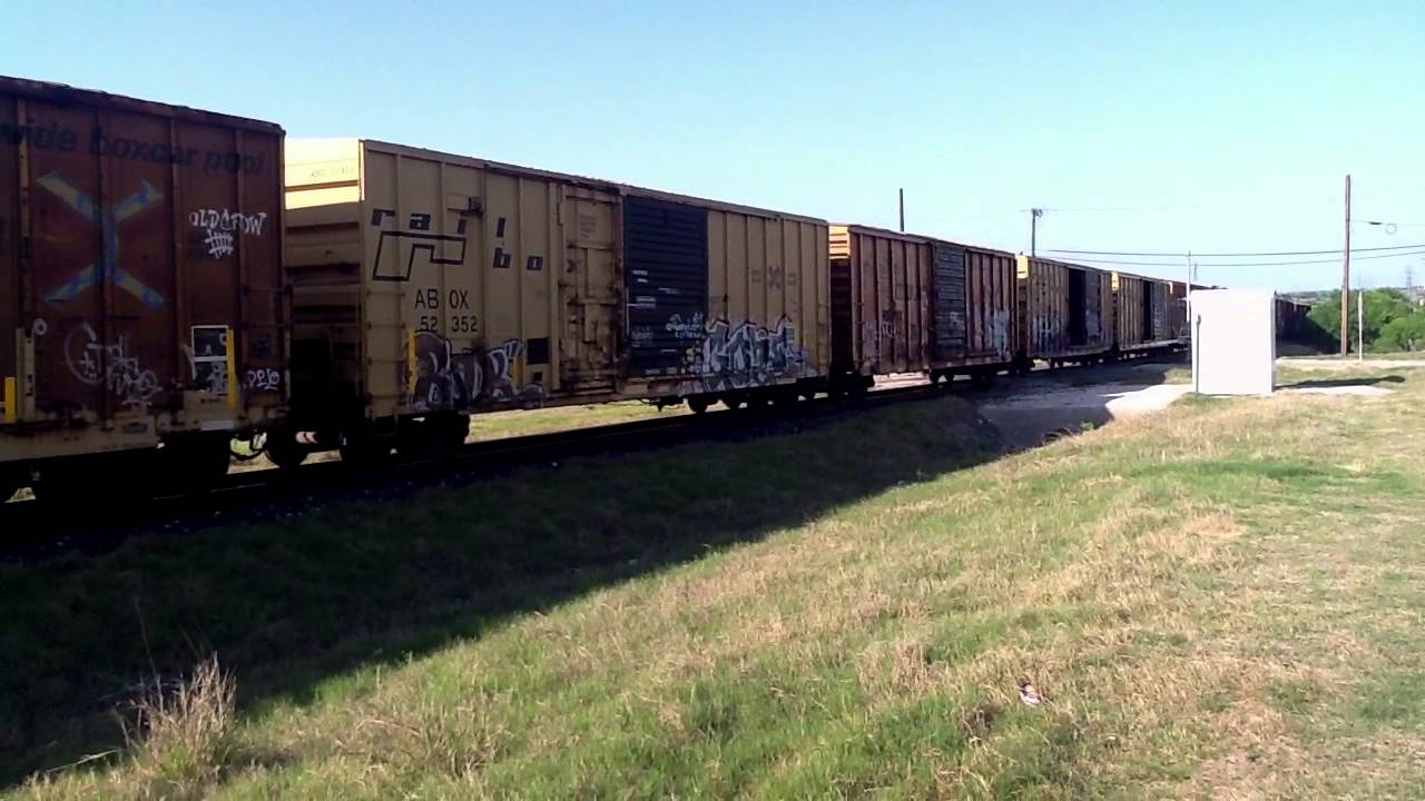 UP SD70M's Lead A Southbound Boxcar Train On An Old Mopac Line - YouTube