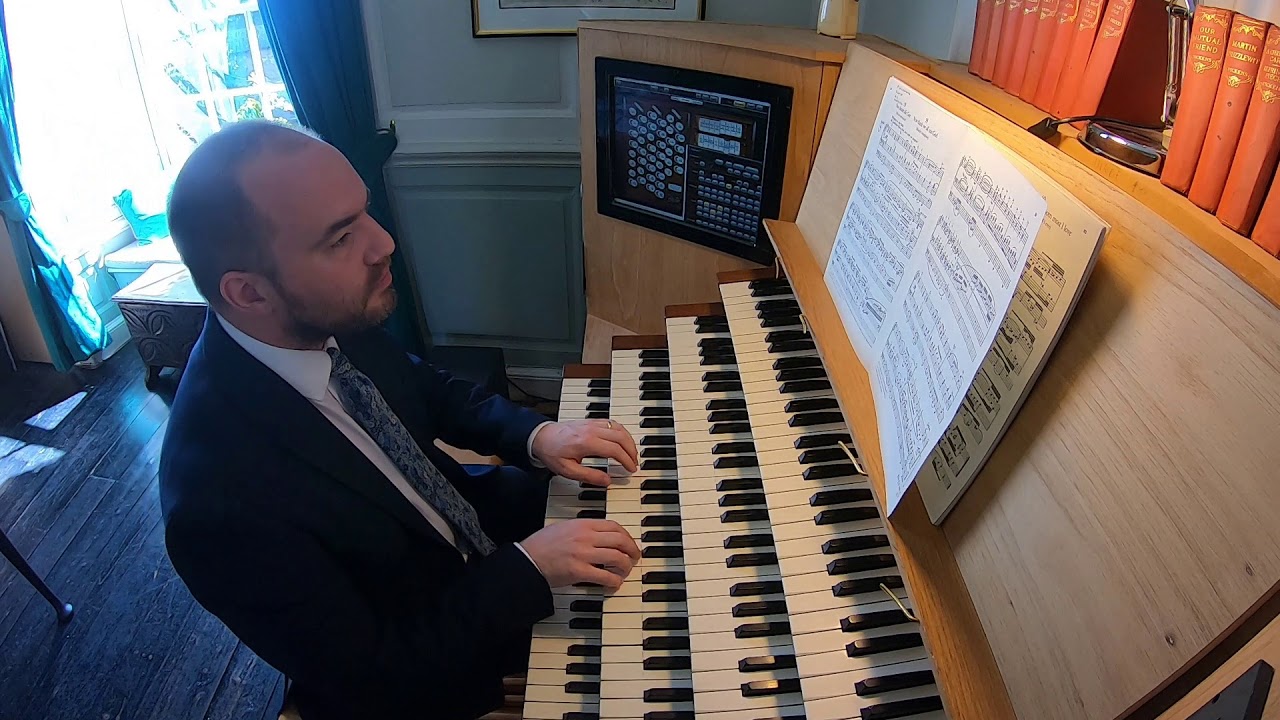 Daniel Cook plays Nun danket alle Gott Op 65 No 59 by Karg-Elert - YouTube