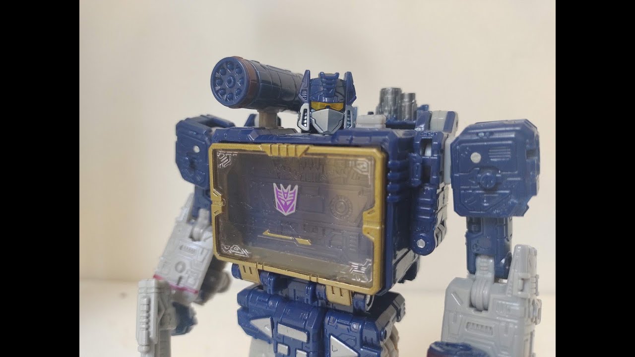 LA ULTIMA REVISIÓN DEL AÑO BABY! Transformers Legacy Soundwave Clase ...