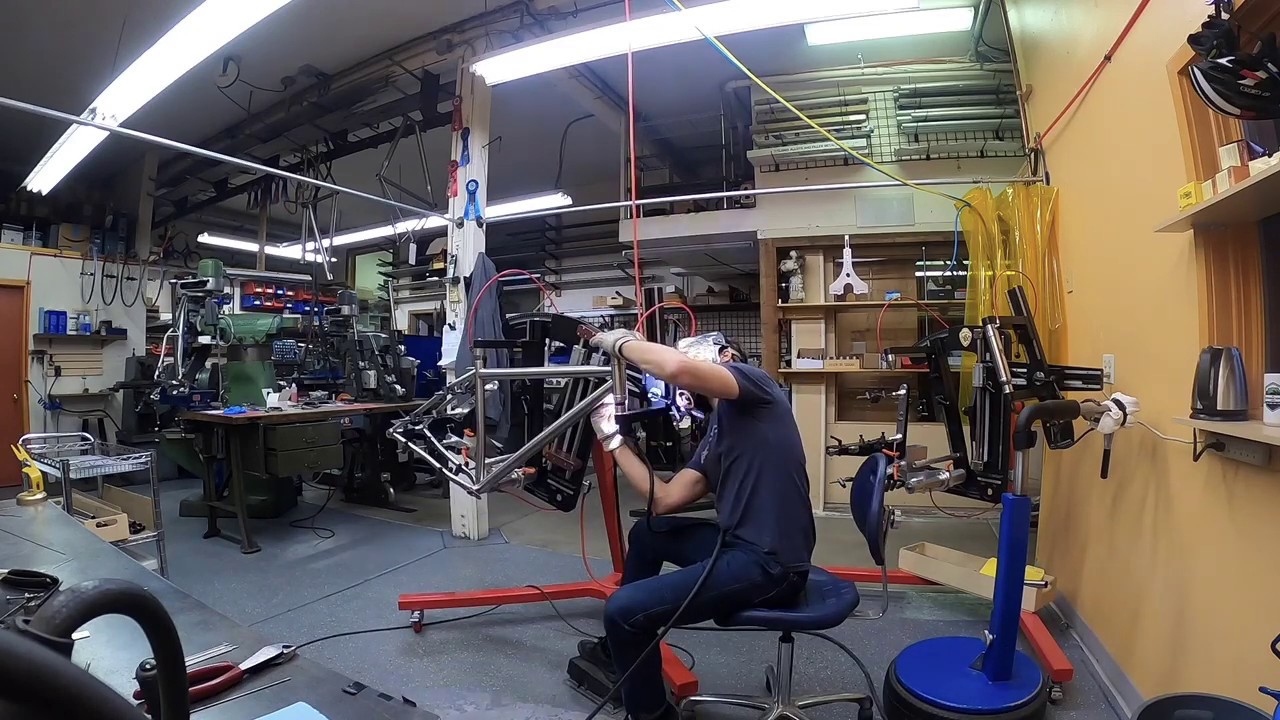 Tack welding titanium hardtail mtb - YouTube