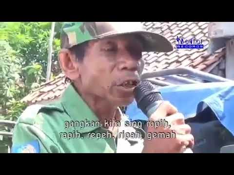 hansip lucu diacara hajatan (waassalaamu'alaikum bro akhem atau selamanya)