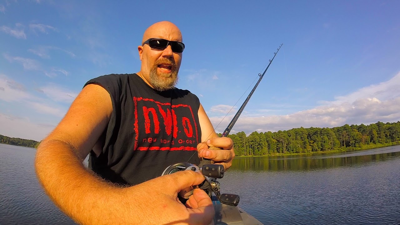 How to keep your BAITCASTER REEL from BACKLASH - YouTube