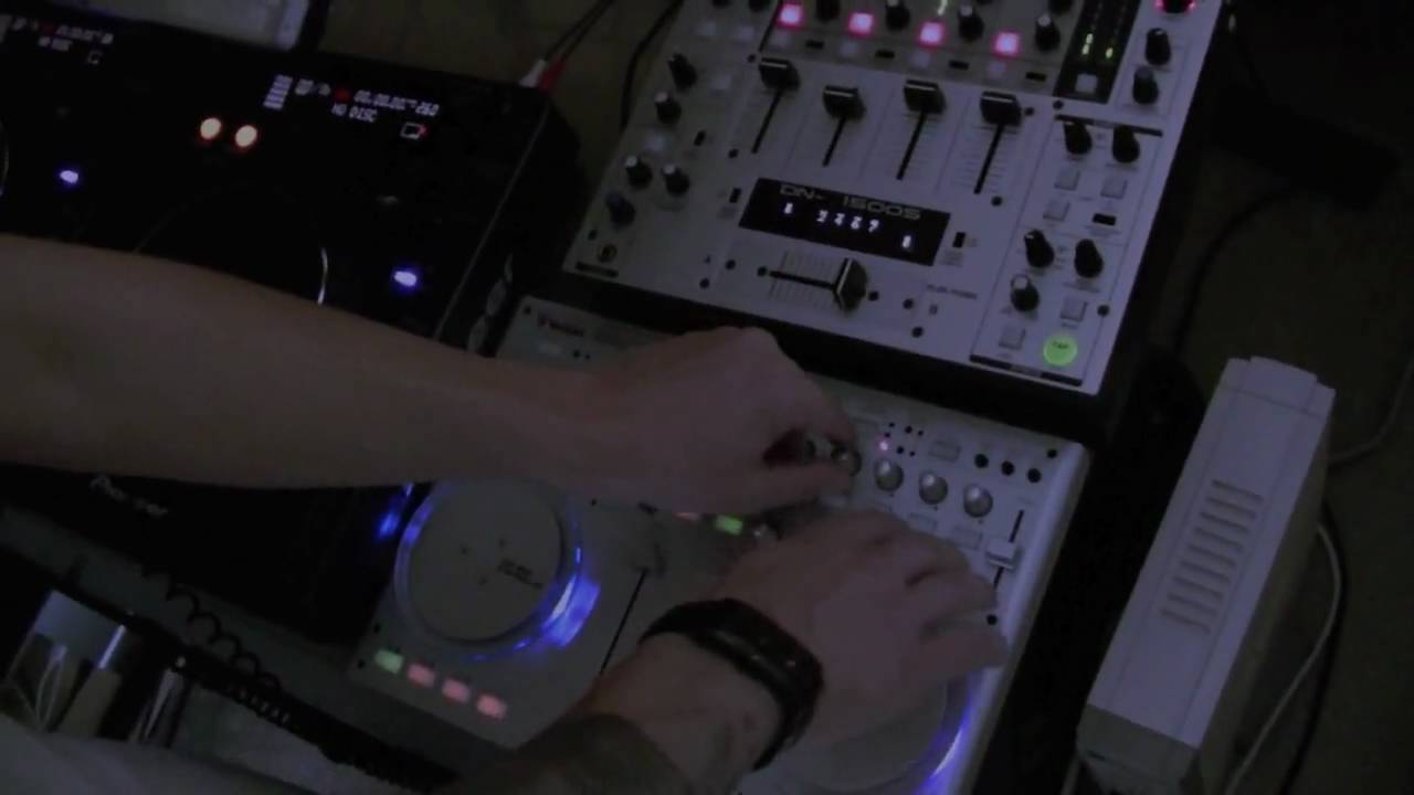 DJ Bander Live Set Development Video 1.mov - YouTube