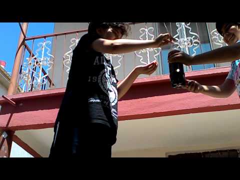 COLA'YA MENTOS ATINCA