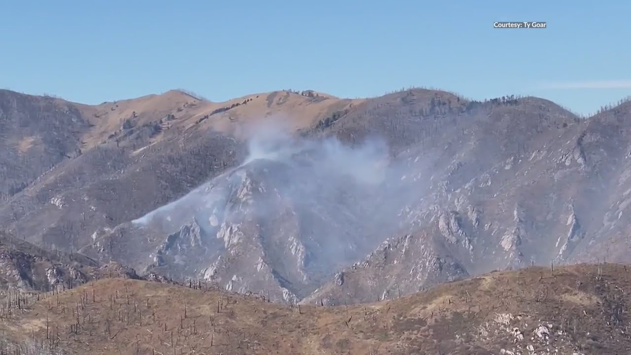 Fire crews attack rapidly spreading Blue Front Fire near Ruidoso, Alto ...