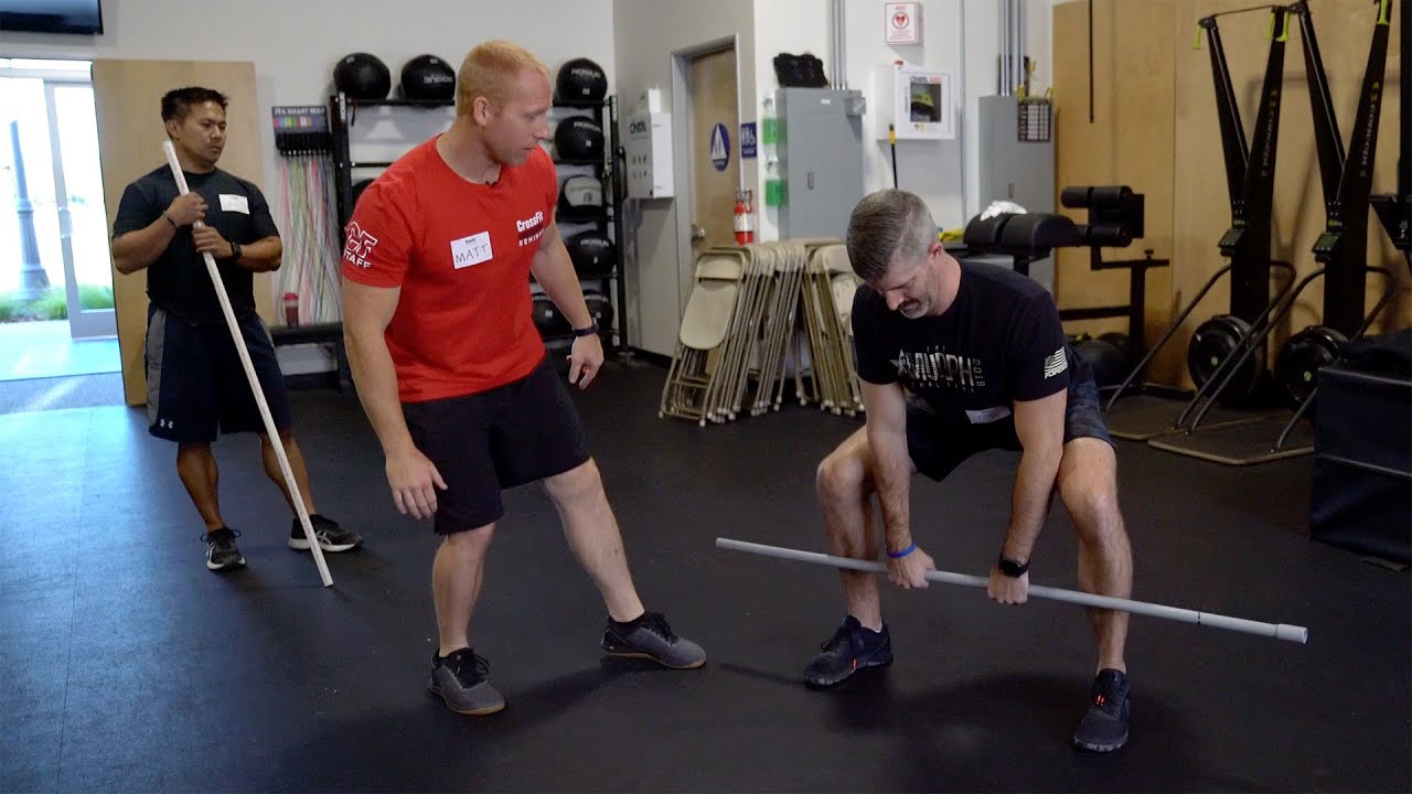 Foot Position in the Sumo Deadlift High Pull - YouTube