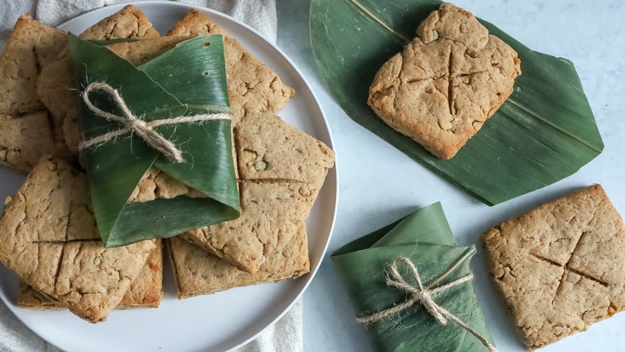 Lord Of The Rings-Inspired Lembas Bread Recipe - YouTube