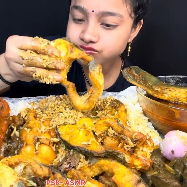 ASMR: EATING SPICY FISH CURRY🔥 BASMATI RICE || #shorts #mukbangn#asmreating #mukbangasmr #asmr ...