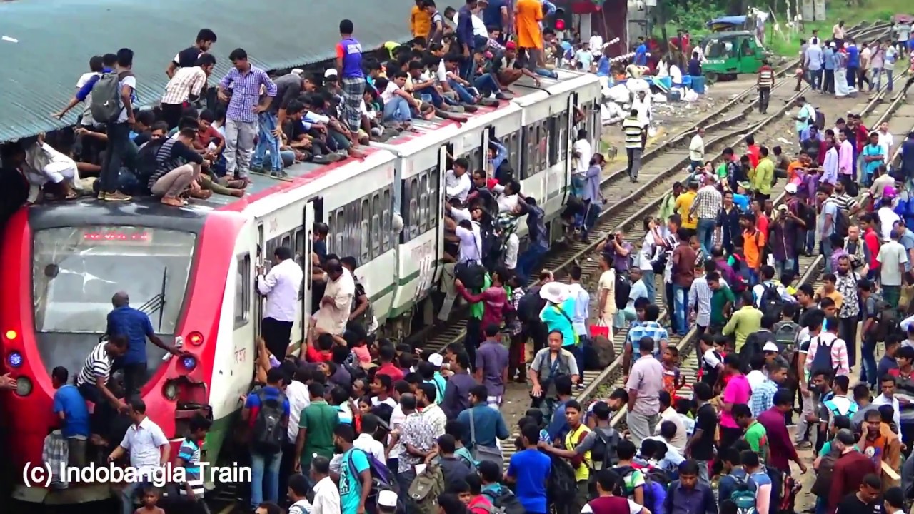 Over Crowded Demu Train Of Bangladesh Railway - YouTube