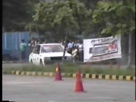 Box Type Lancer GSR slalom - YouTube