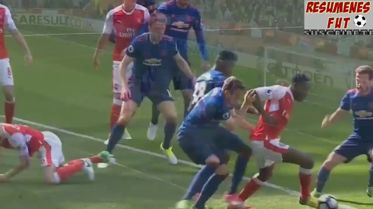 Arsenal ended Manchester United's 25-match unbeaten run in the Premier ...
