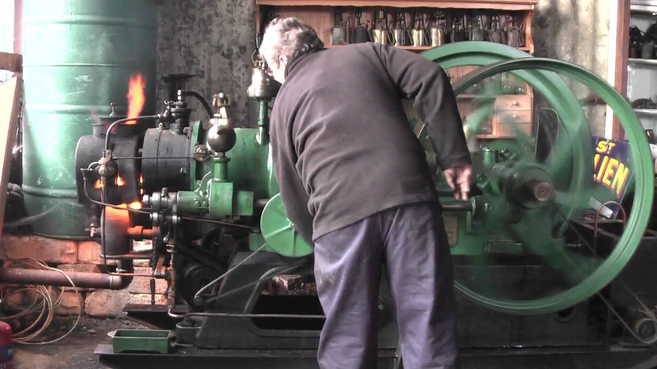 Hornsby Akroyd Oil Engine - YouTube