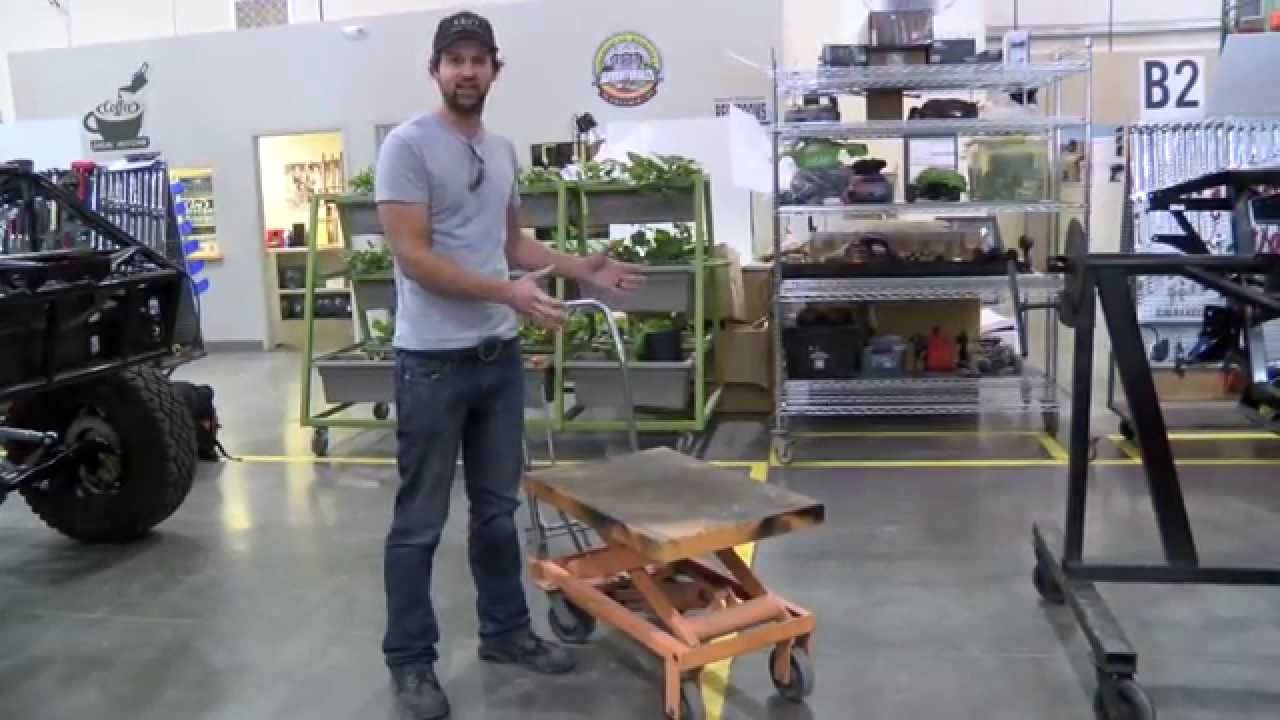 RoHAWKtics Robot Pit Cart - YouTube