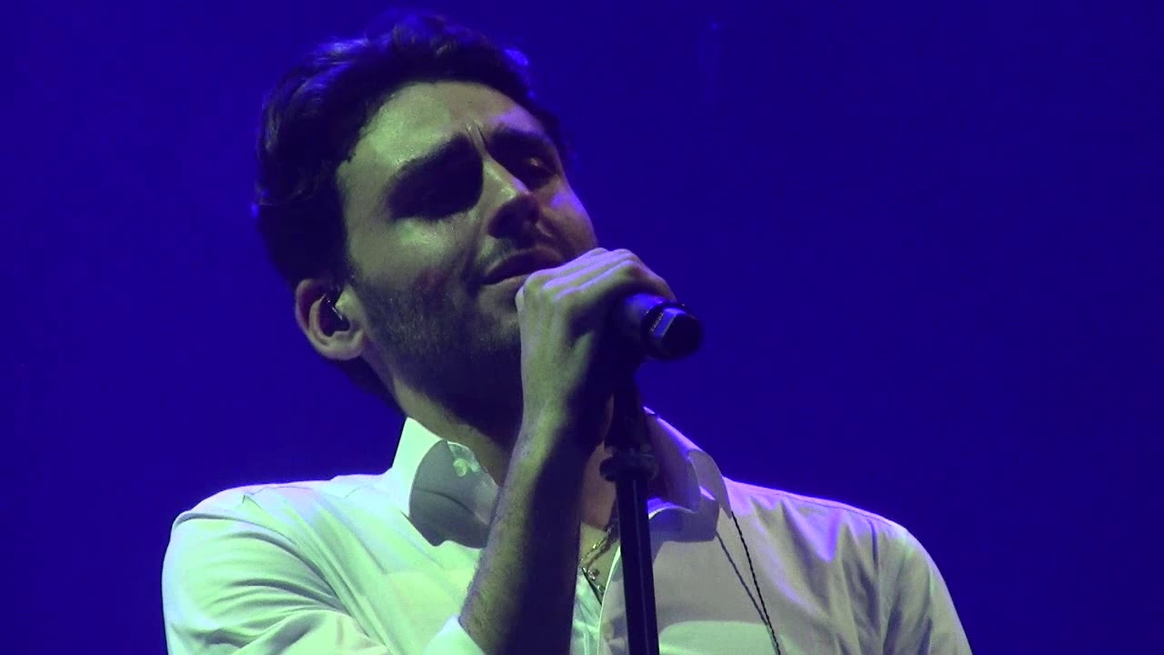 Caruso - Alberto Urso 19/10/2019 Teatro Metropolitan Catania - YouTube