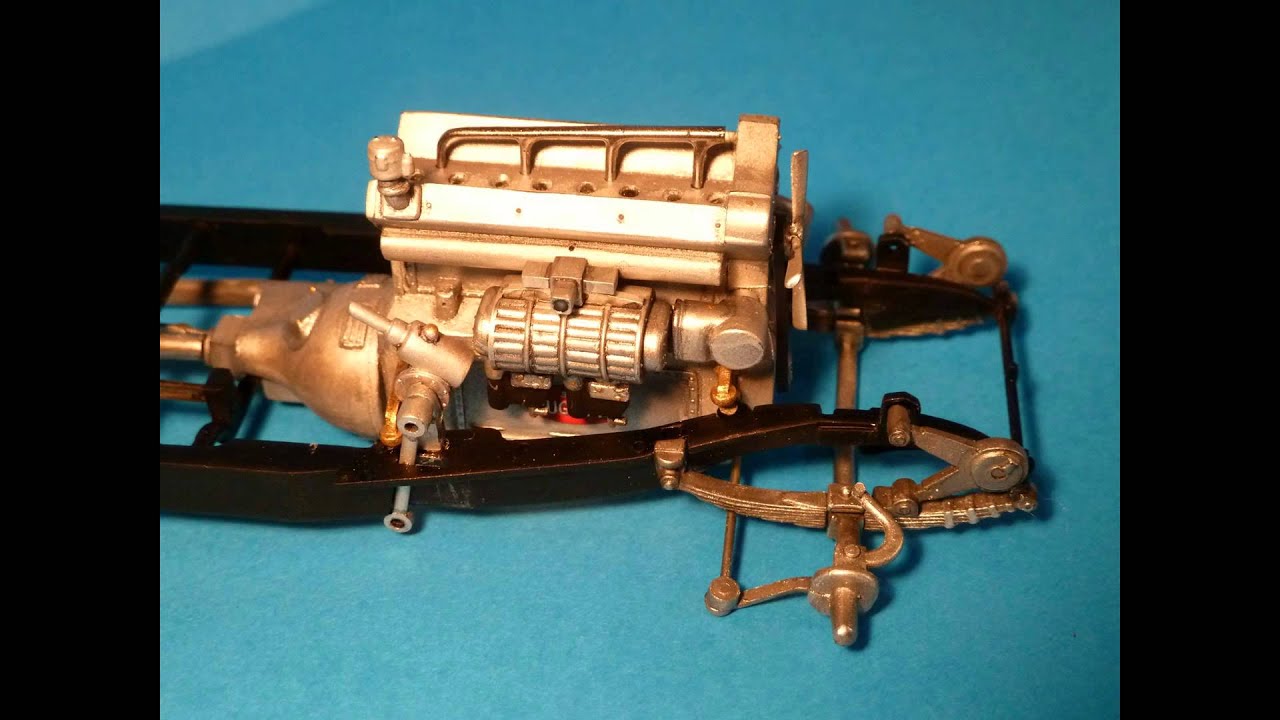 Bugatti T50 1930 1/24 Heller - YouTube