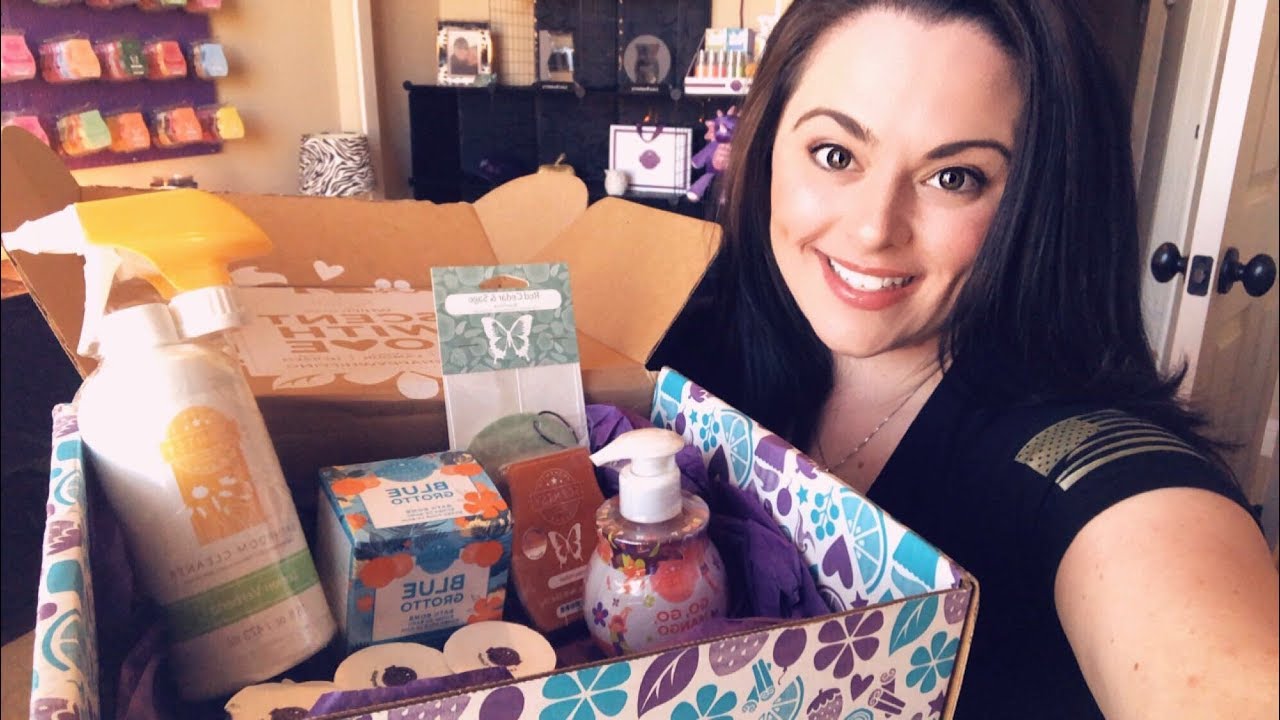 First Whiff!! Unboxing My First Whiff Box! - YouTube