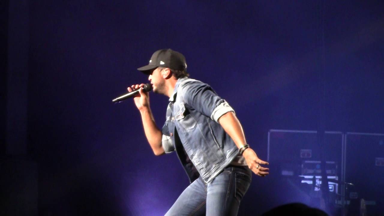 Luke Bryan: Rain is a Good Thing (2016) - YouTube