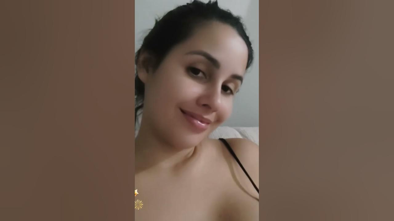 Pretty Girl Vlog 💕#432 #popular #periscope #periscopelive #vlog #broadcast #stream #prettygirl ☺ ...