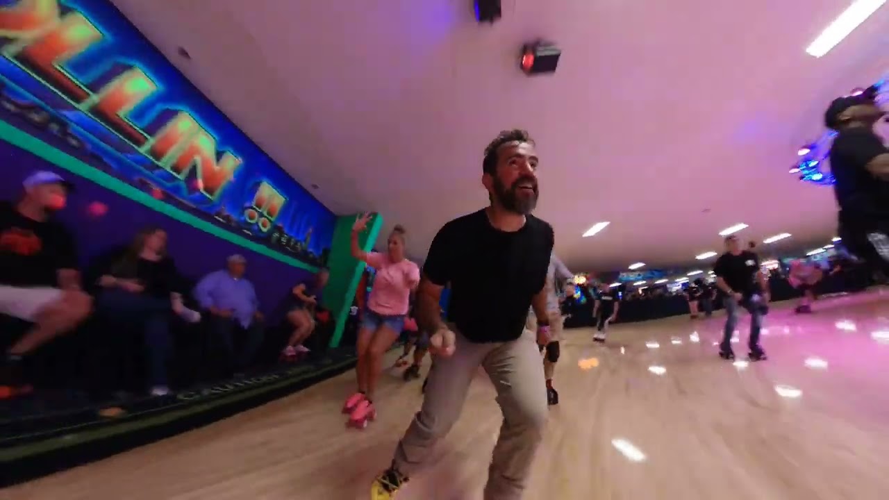 SPARKLES!! USA Shuffle skaters - YouTube