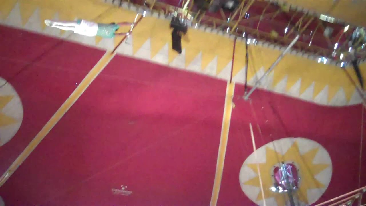 Flying Trapeze Fail - YouTube