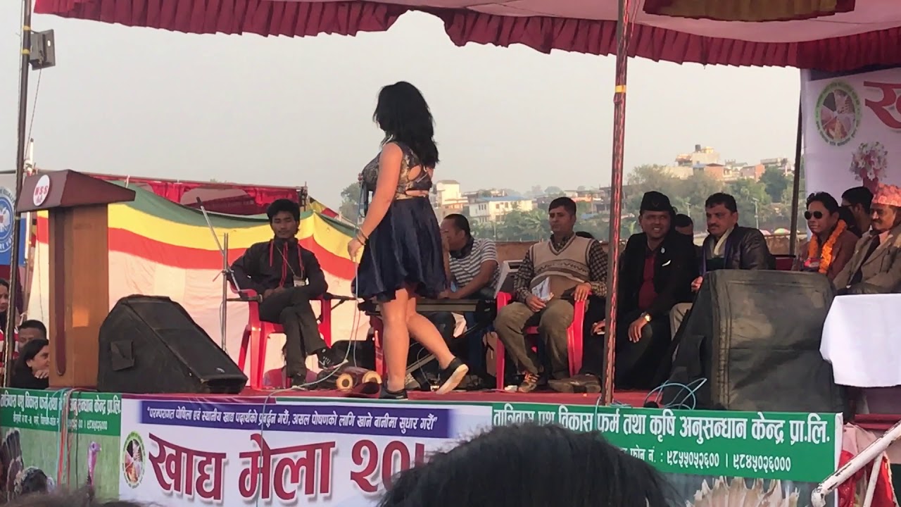 Jyoti magar dance/ jyoti magar in mahotshav singing . - YouTube