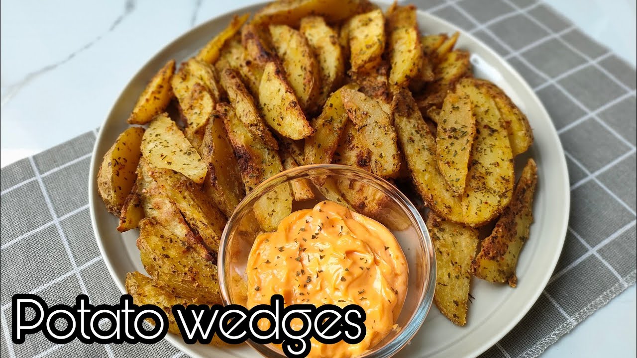 Baked potato wedges - Resep kentang wedges - YouTube