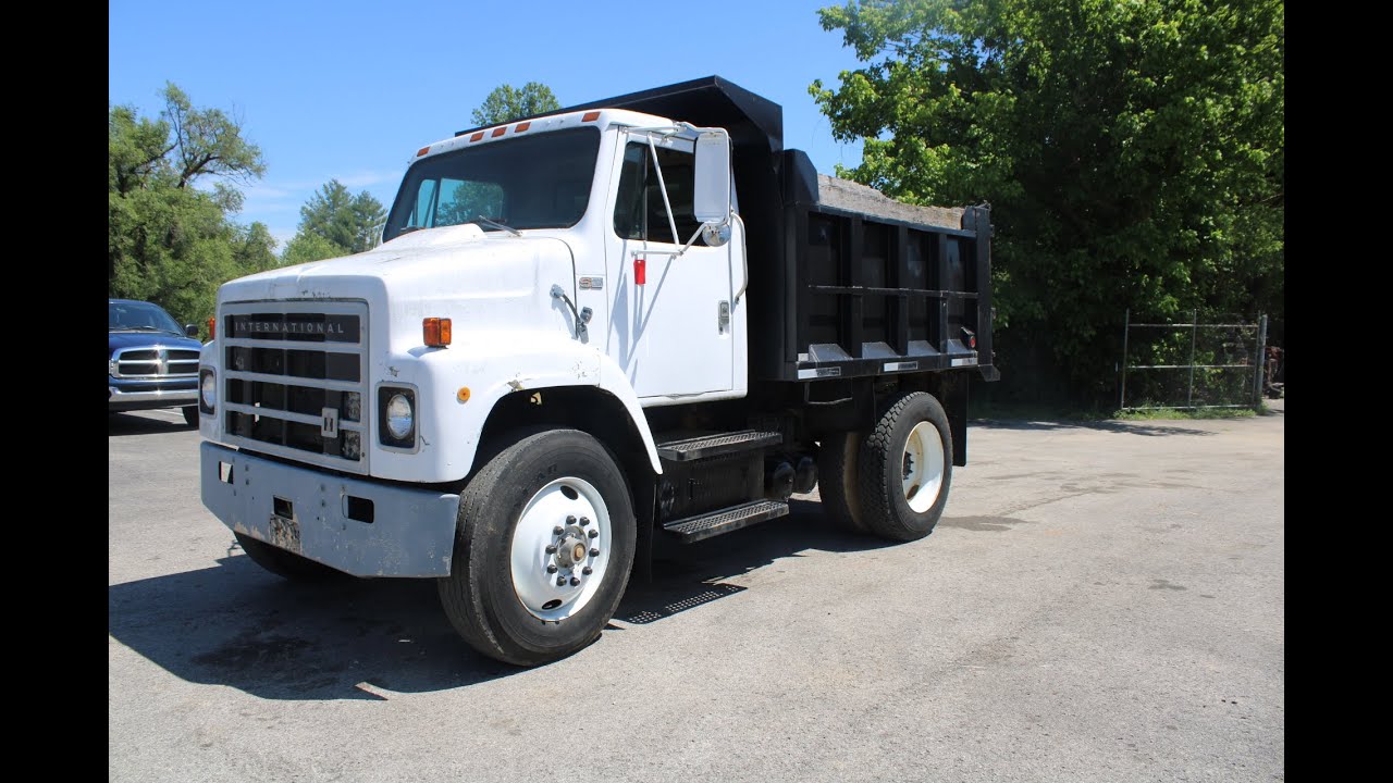 1985 International 2155 Online at Tays Realty & Auction, LLC - YouTube