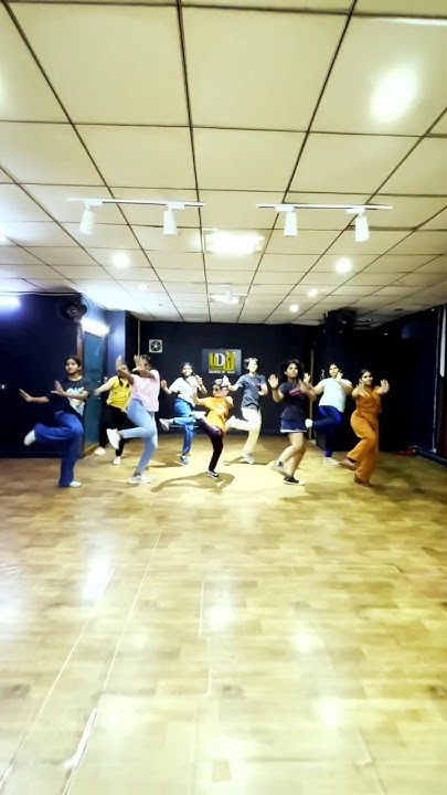 Illuminati dance - YouTube