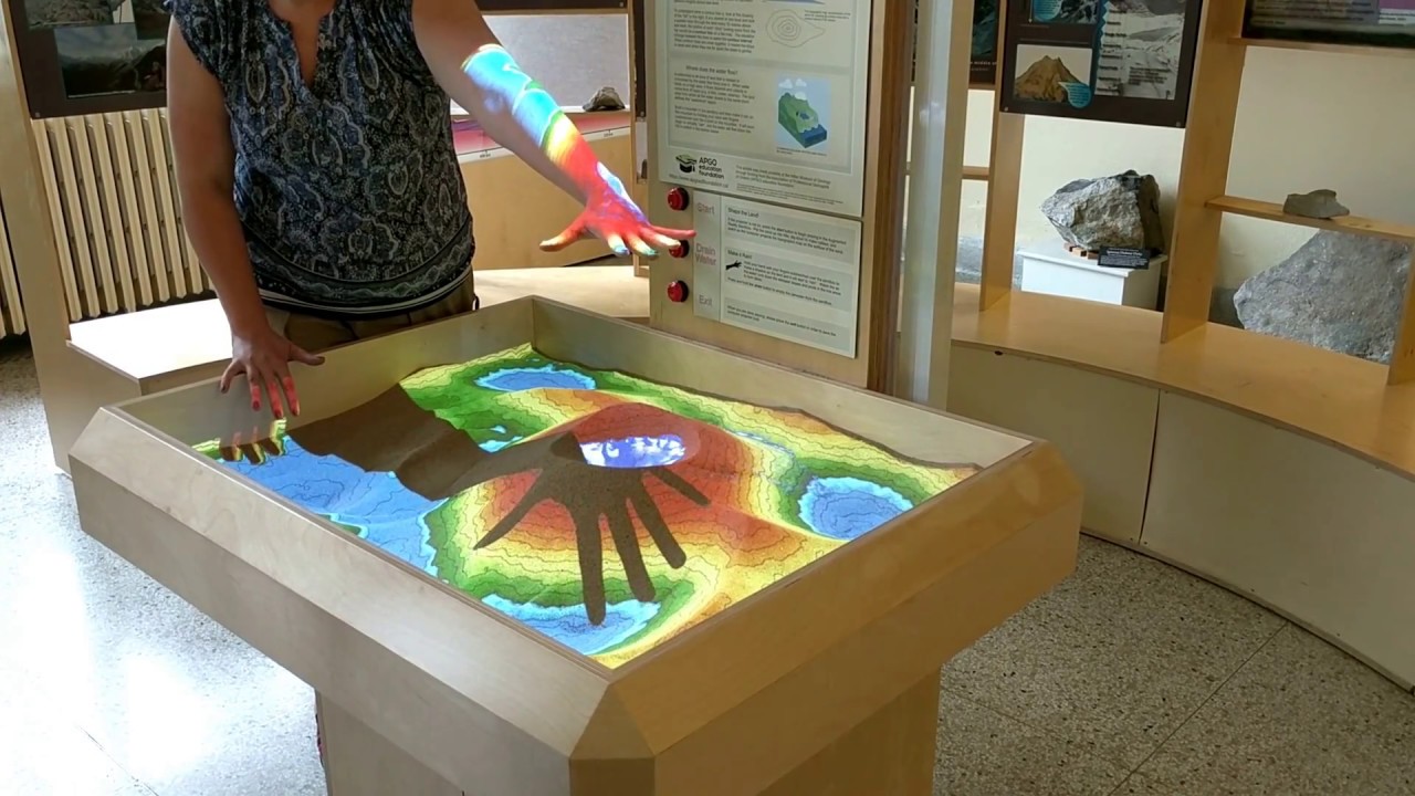 Queen's U - Augmented Reality Sandbox Display (AR Sandbox) - YouTube