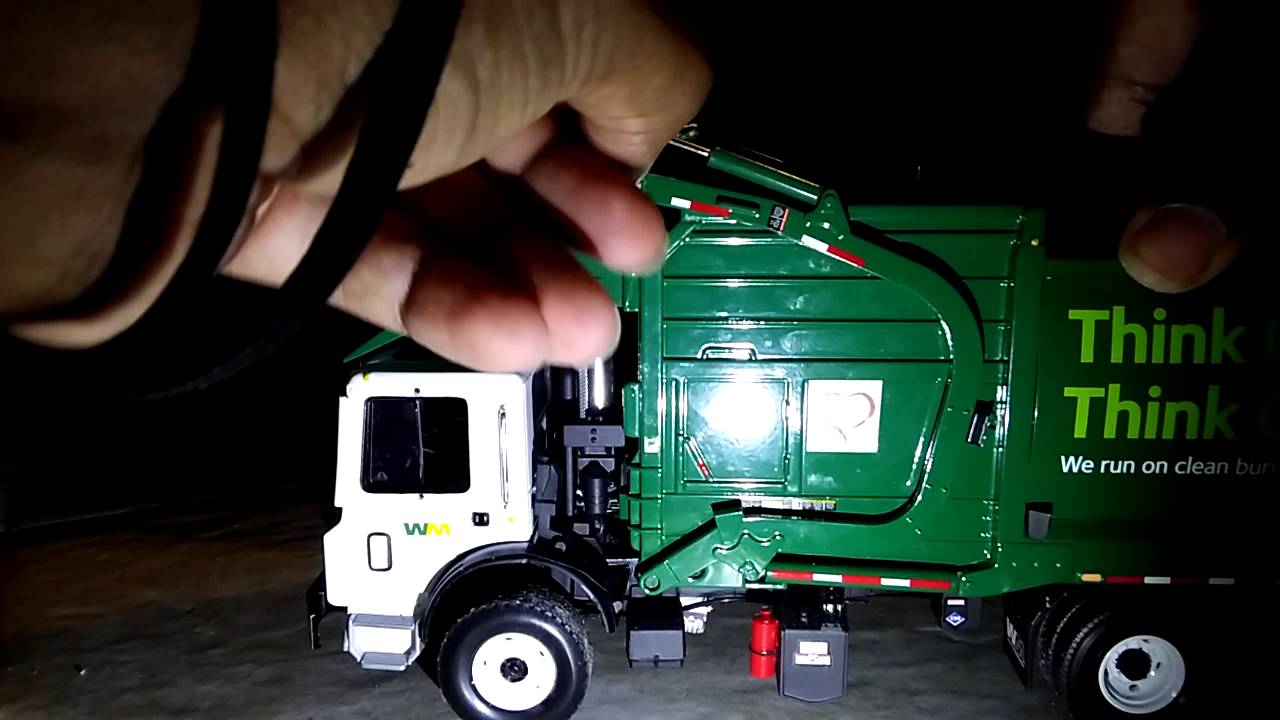 First Gear 1:34 scale Garbage Truck In Action. - YouTube