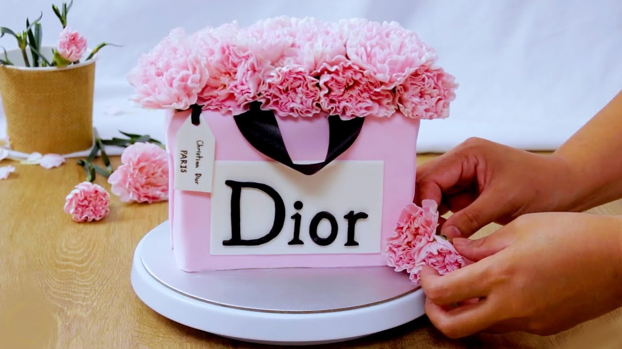 Dior Bag Cake | 3D Cakes | Nyam Nyam - YouTube