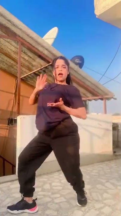 Ye ishq Haye | Nandini Verma - YouTube