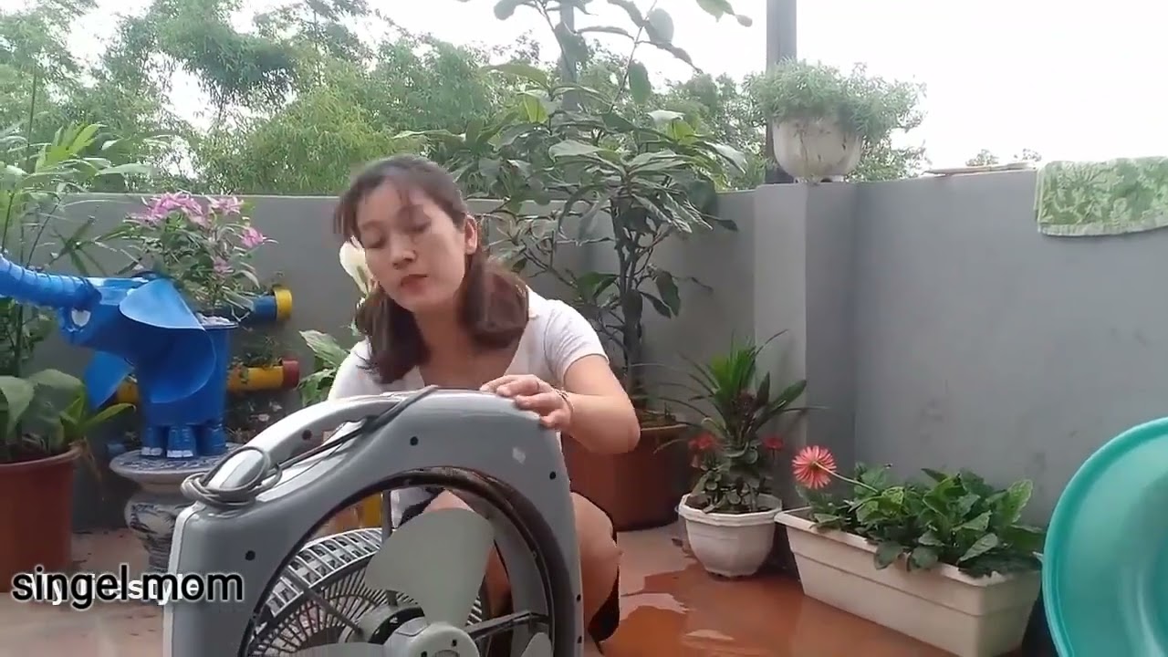 beautiful single mom clean fan clean clean with me #1 - YouTube