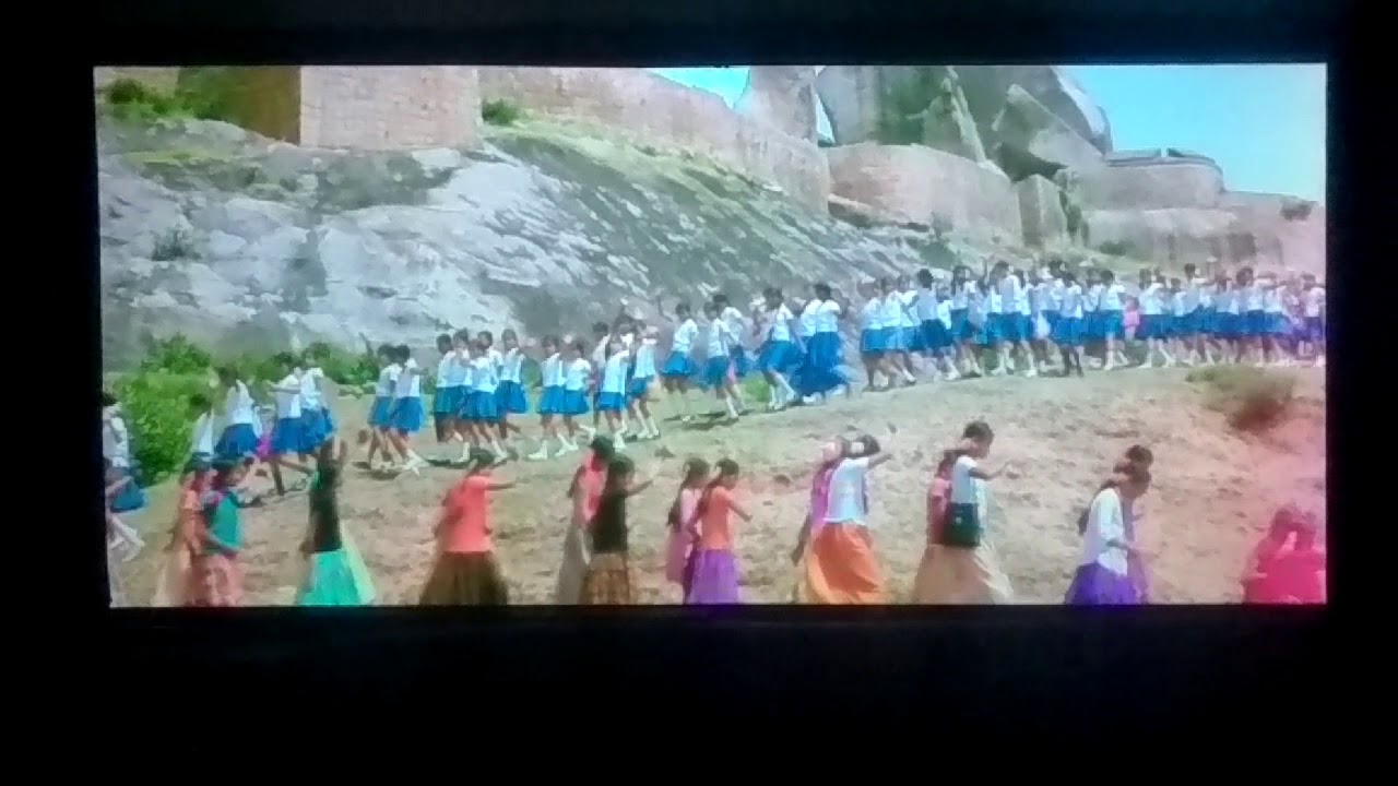 Nagarahavu Vishnuvardhana old Kannada movie song - YouTube
