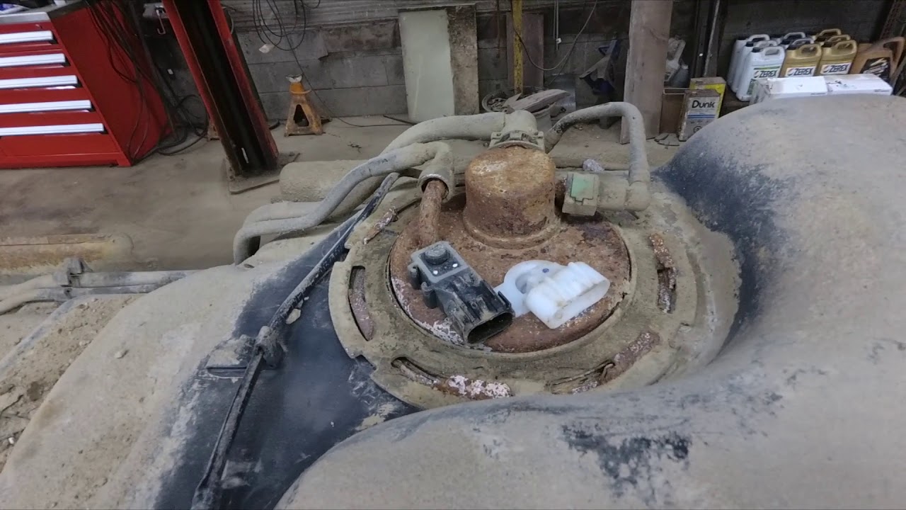 2009 GMC Fuel Gage Reads Empty P0463 - YouTube