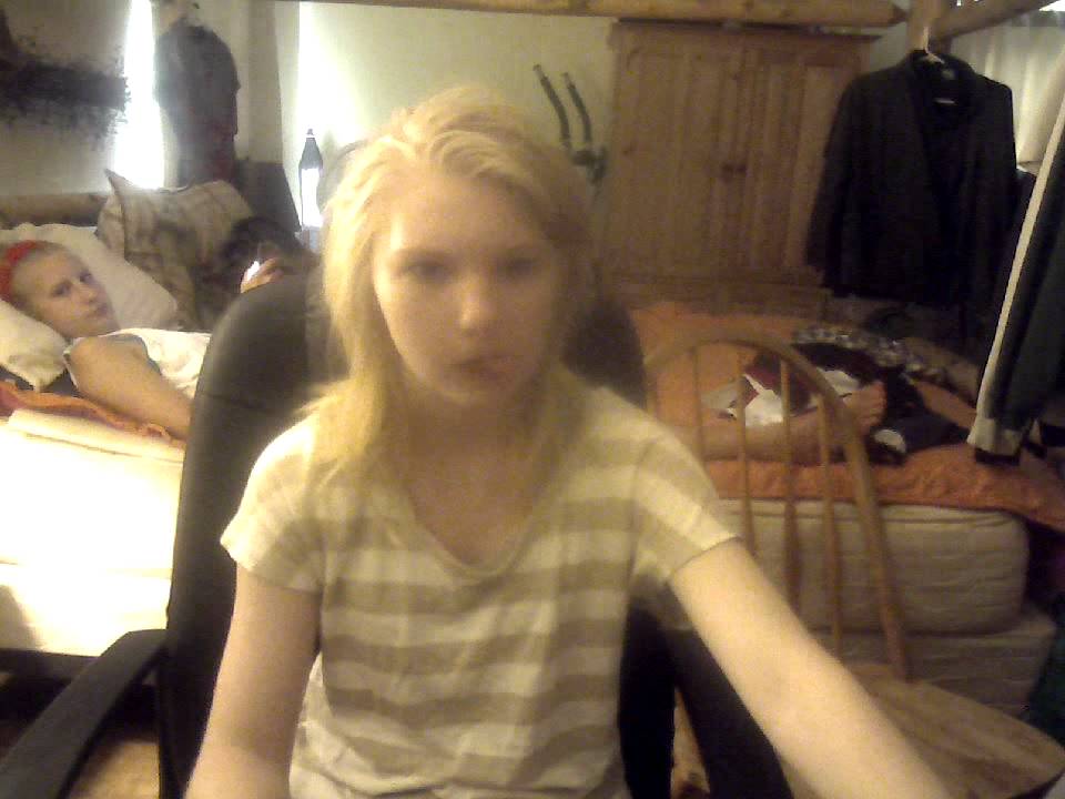 Slender! Mom gets disapointed! - YouTube