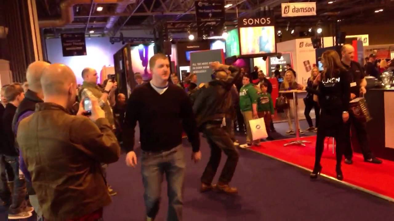Voltz Gadget show crazy dancing man - YouTube