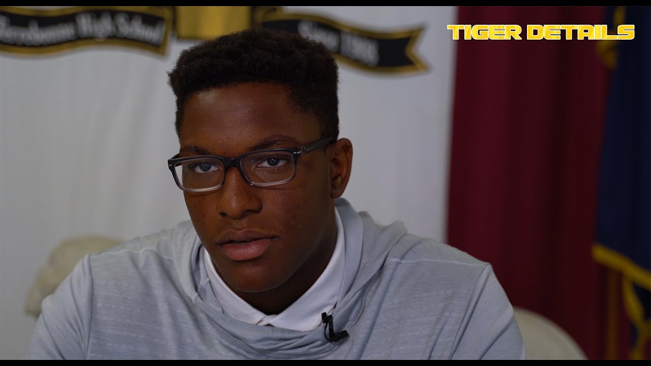 Maason Smith breaks down his top 5, including school with best scheme ...