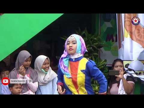 Aksi Kayang Mayoret Cantik