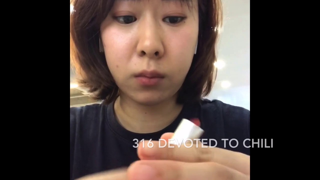 Swatch son MAC 316 devoted to chili, chili, ruby woo tokyo, ruby woo ...