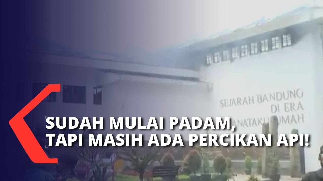 [BREAKING NEWS] Api di Kompleks Pemkot Bandung Mulai Padam, Tapi Masih ...
