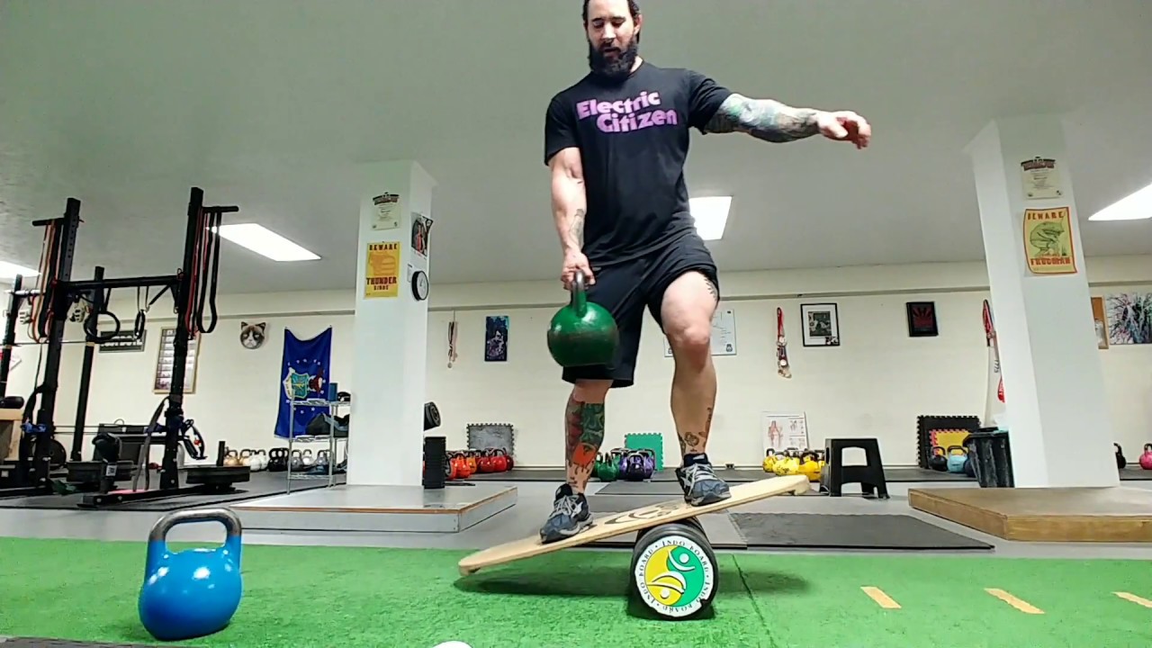 Balance Focus Farmers Carry & Hold for Reactive Athletes - YouTube