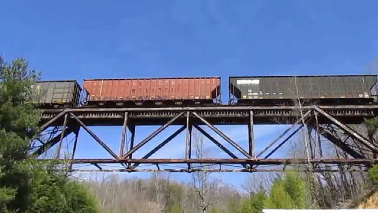 NORFOLK SOUTHERN TRAIN ON HIGH BRIDGE IN CANTON N.C. - YouTube