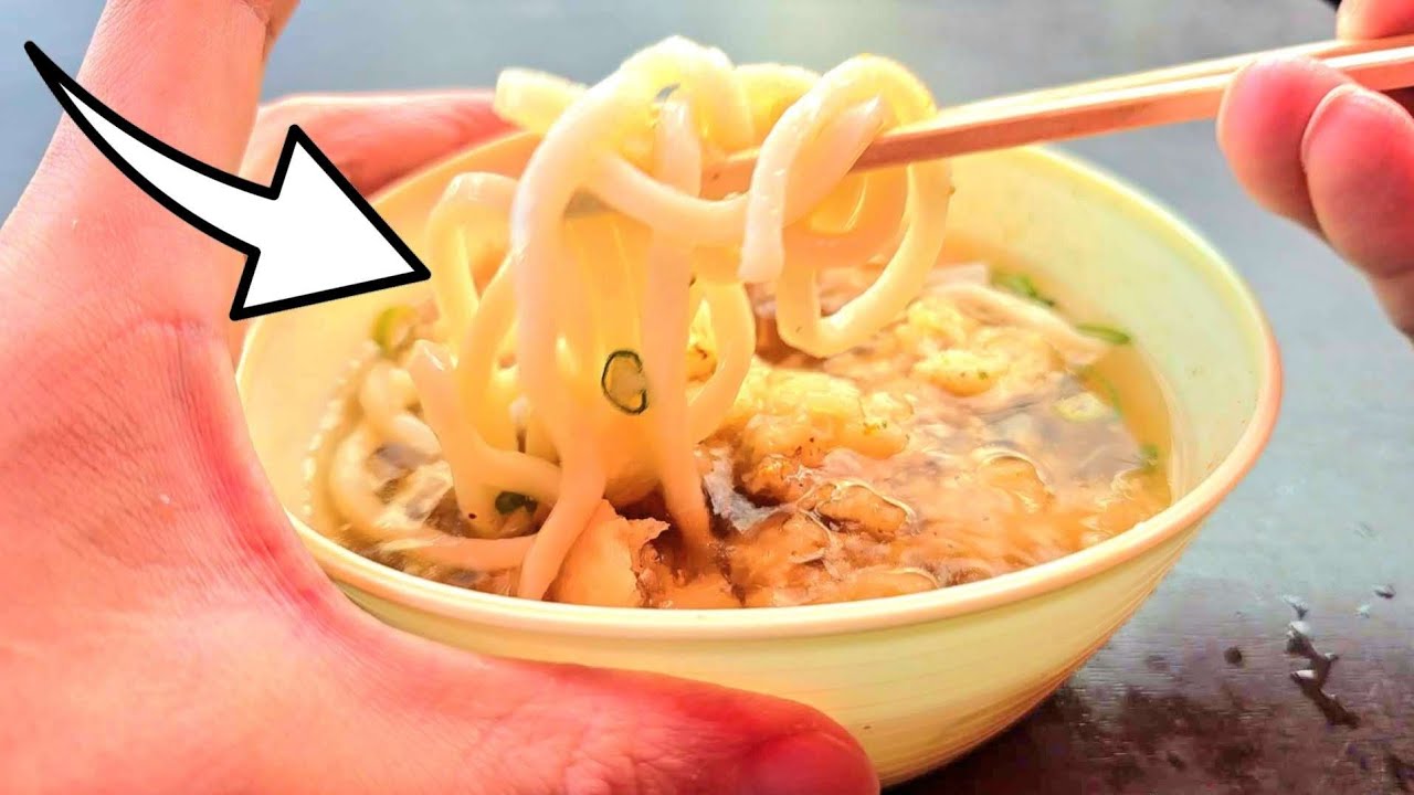 The udon noodles in this retro vending machine were so delicious! - YouTube