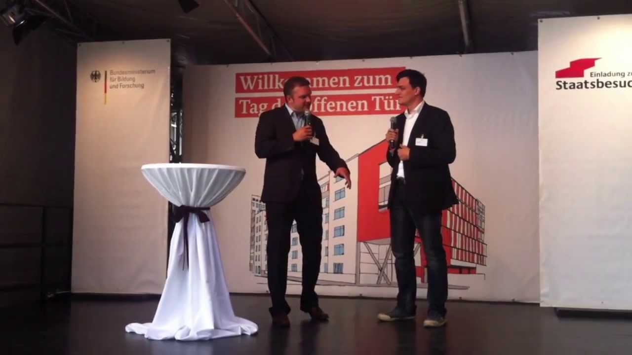 Die AutoTram® Extra Grand beim Tag der offenen Tür der Bundesregierung ...