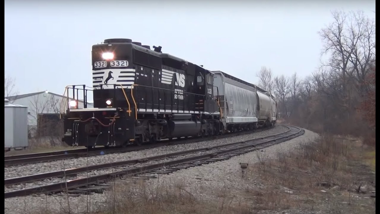 Norfolk Southern admiral cab SD40-2 departs Lima - YouTube