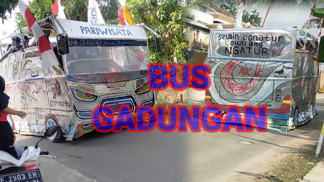 bus telolet gadungan #pawai #karnaval - YouTube
